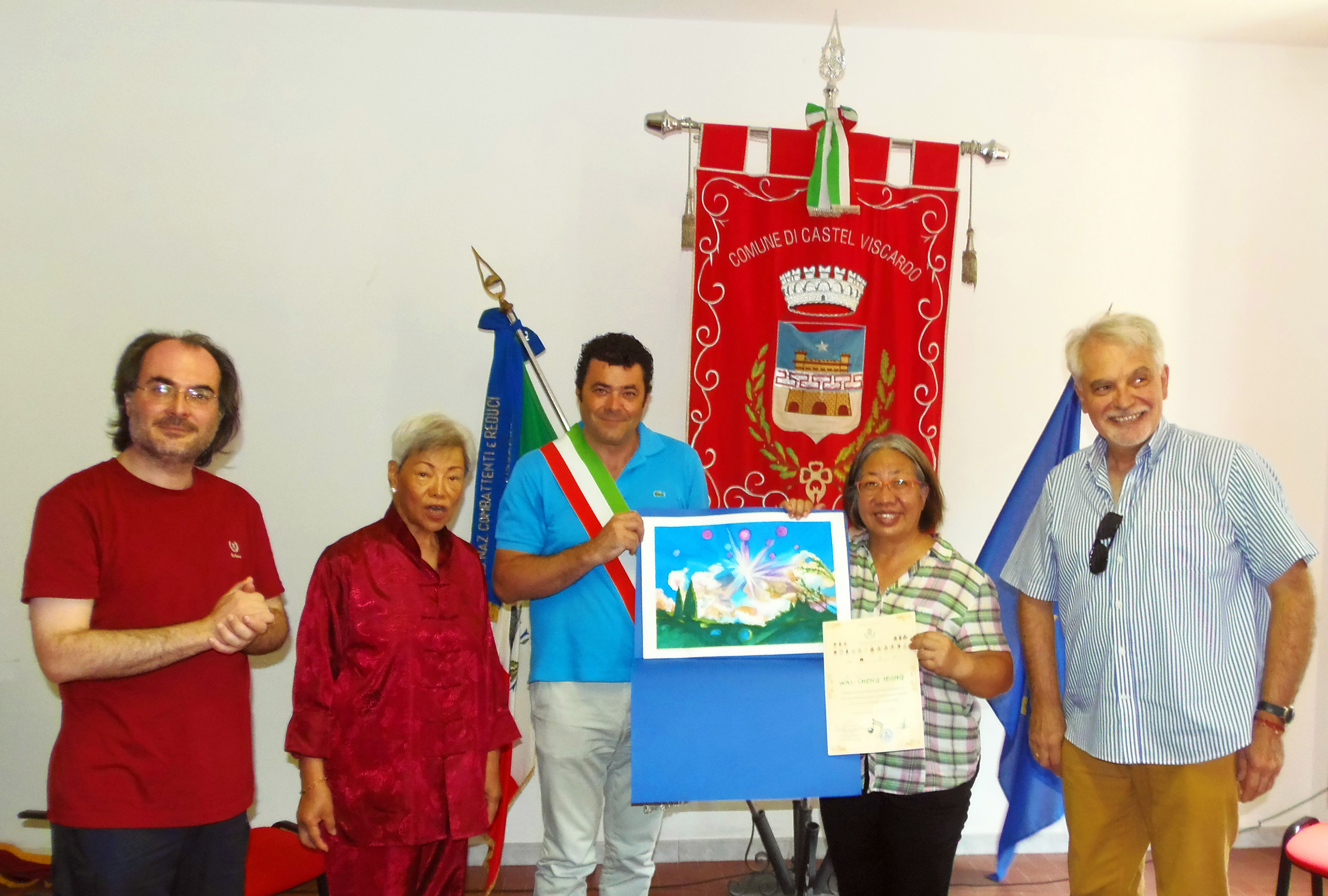 Il pittore Stefano Simoni e l'UniTre premiano i musicisti di Castel ...