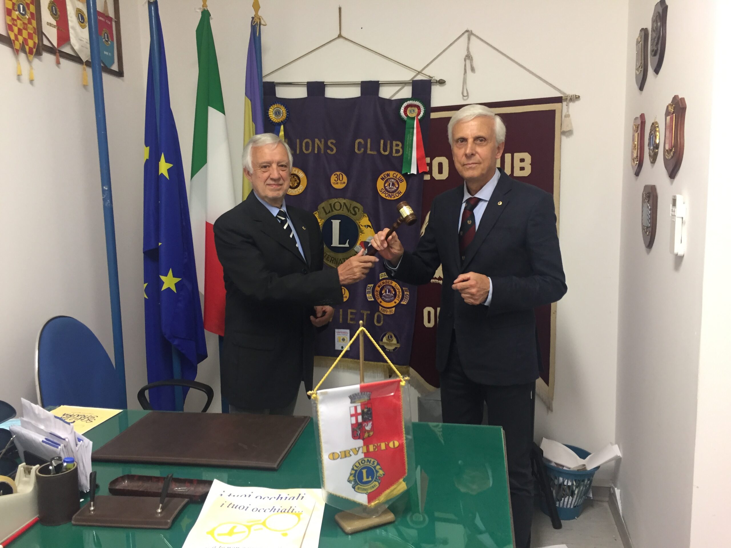 Al Lions Club passaggio di consegne tra Franco Rosella e Paolo Calistri ...