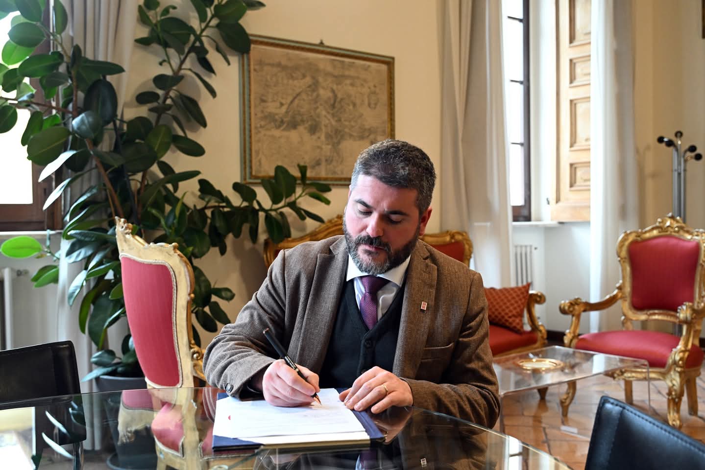 Waste-to-Hydrogen, la svolta della Regione Umbria sui rifiuti. De Luca ...